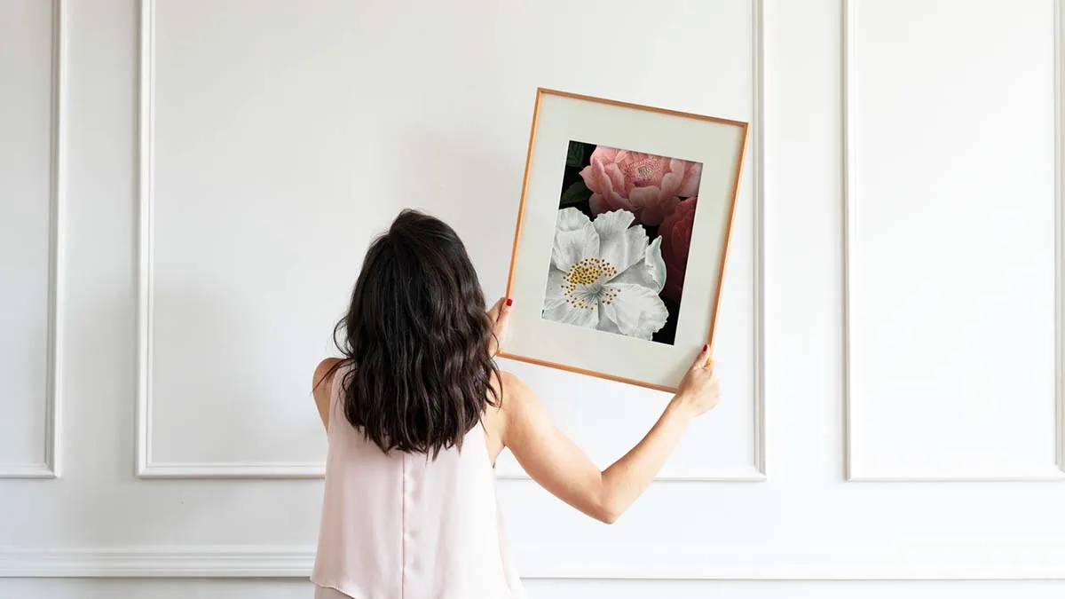 How To Hang a Painting? 5 Ways To A Successful Mount