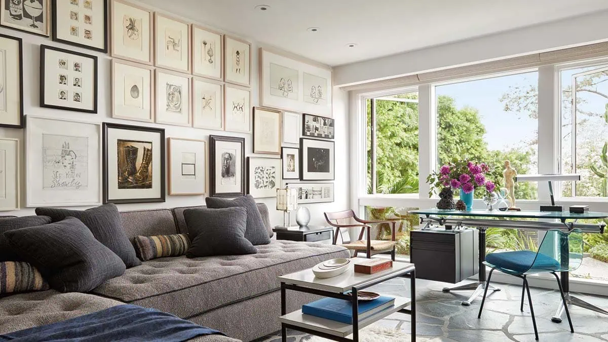 How To Hang a Painting? 5 Ways To A Successful Mount