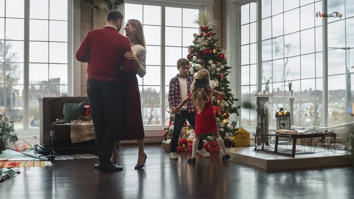 Family Christmas Picture Ideas: 2024 Edition